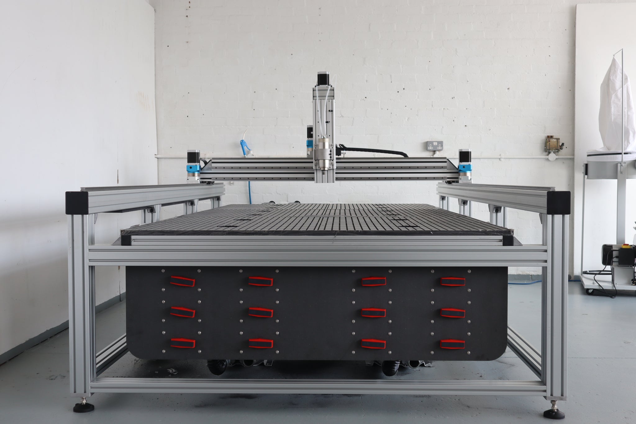 FS105 CNC Router Vacuum Bed. – Synergy CNC